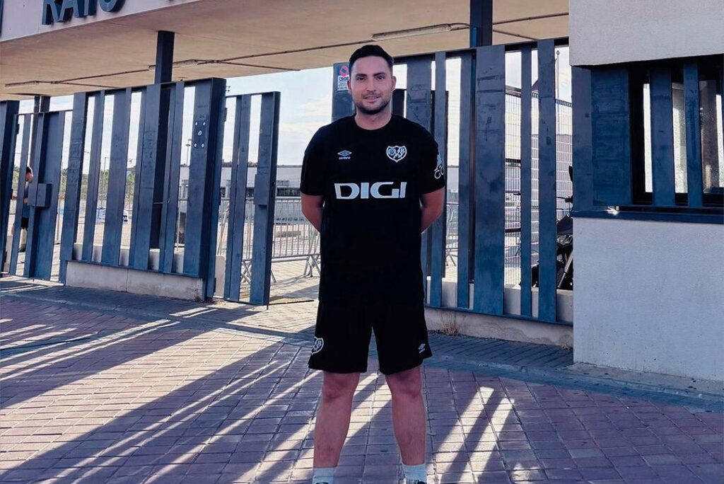 Miguel Ángel Prieto asciende en la estructura del Rayo - AG Deportes